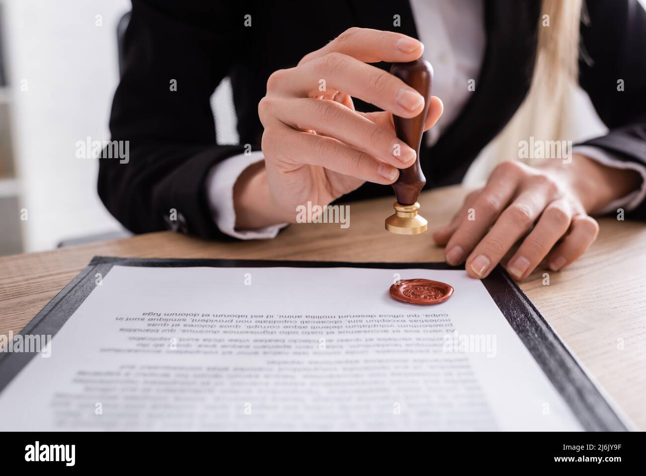 Notary stamping hi-res stock photography and images - Alamy