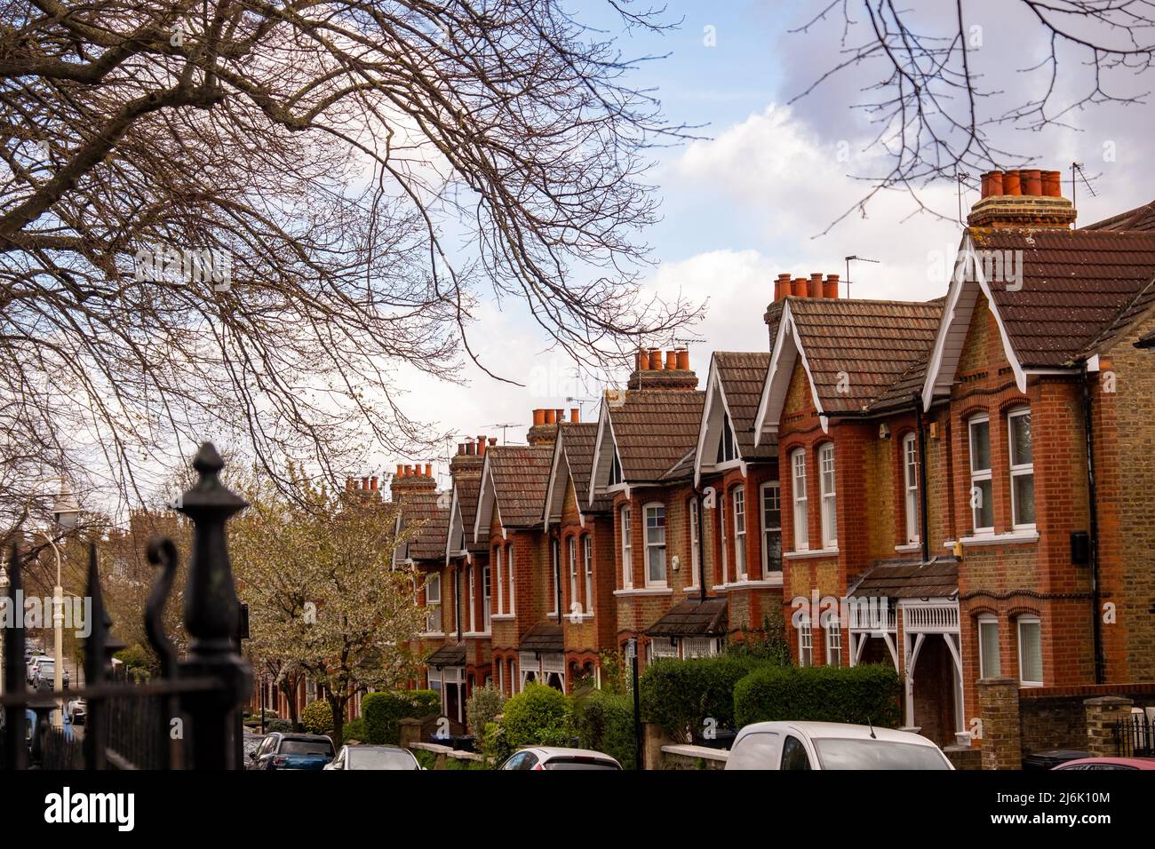 Typical British red brick terraced houses in West London Stock Photo ...