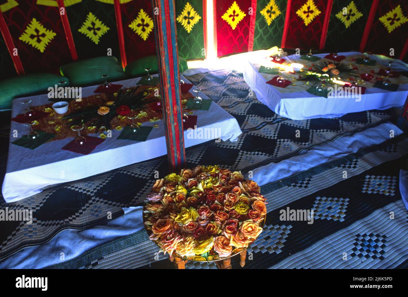 Moroccan tent set up for a traditional mechoui Stock Photo - Alamy