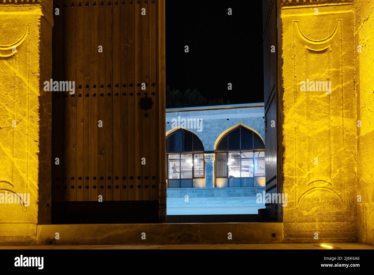 Entrance to courtyard of Alaeddin Mosque, Konya, Turkey Stock Photo - Alamy