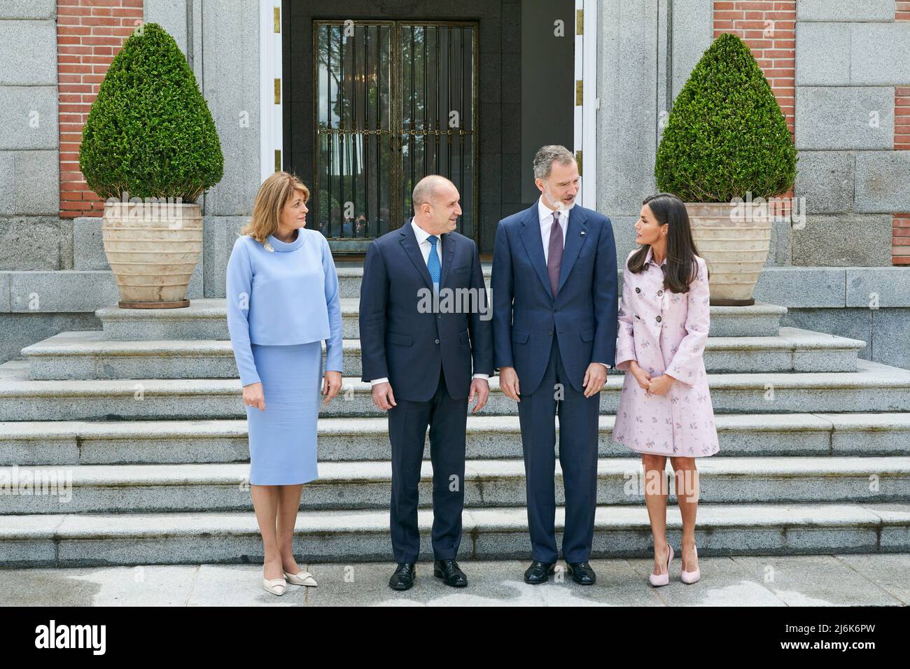 28-04-2022 Madrid Queen Letizia and King Felipe during a meeting with ...