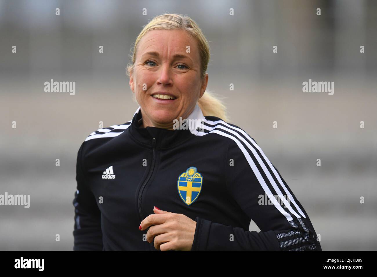 Linkoping, Sweden, May 2nd 2022, Referee Sara Persson ahead of the game ...