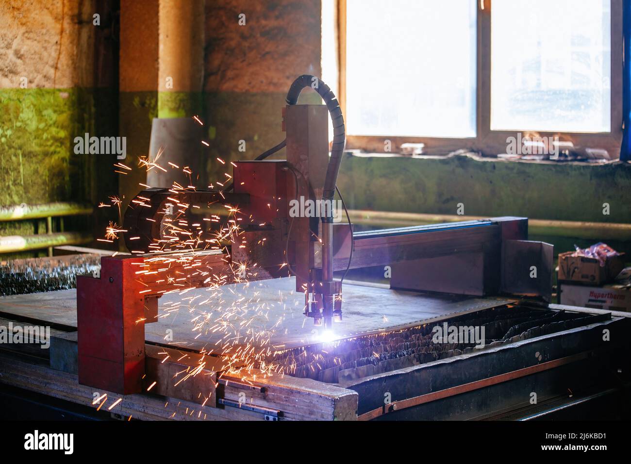 Precision punching hi-res stock photography and images - Alamy