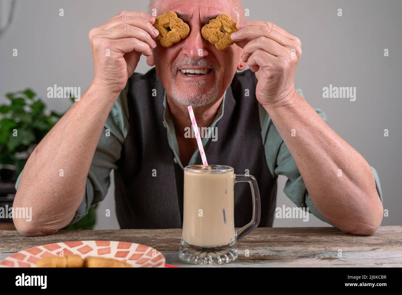Man drink through a straw hi-res stock photography and images - Alamy