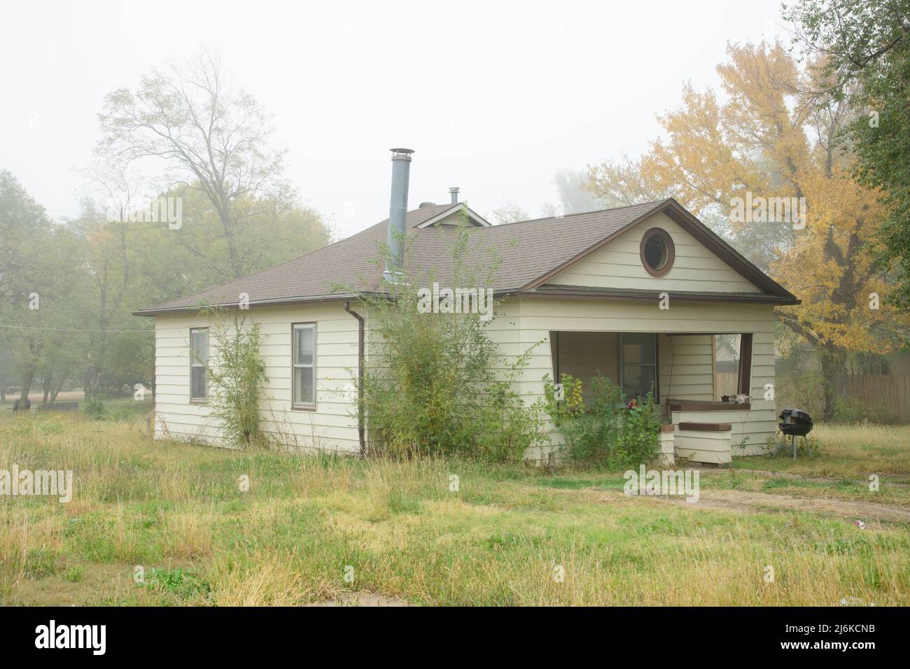 USA, Great Plains, Kansas, Harper County,Sawyer, abandoned house Stock ...