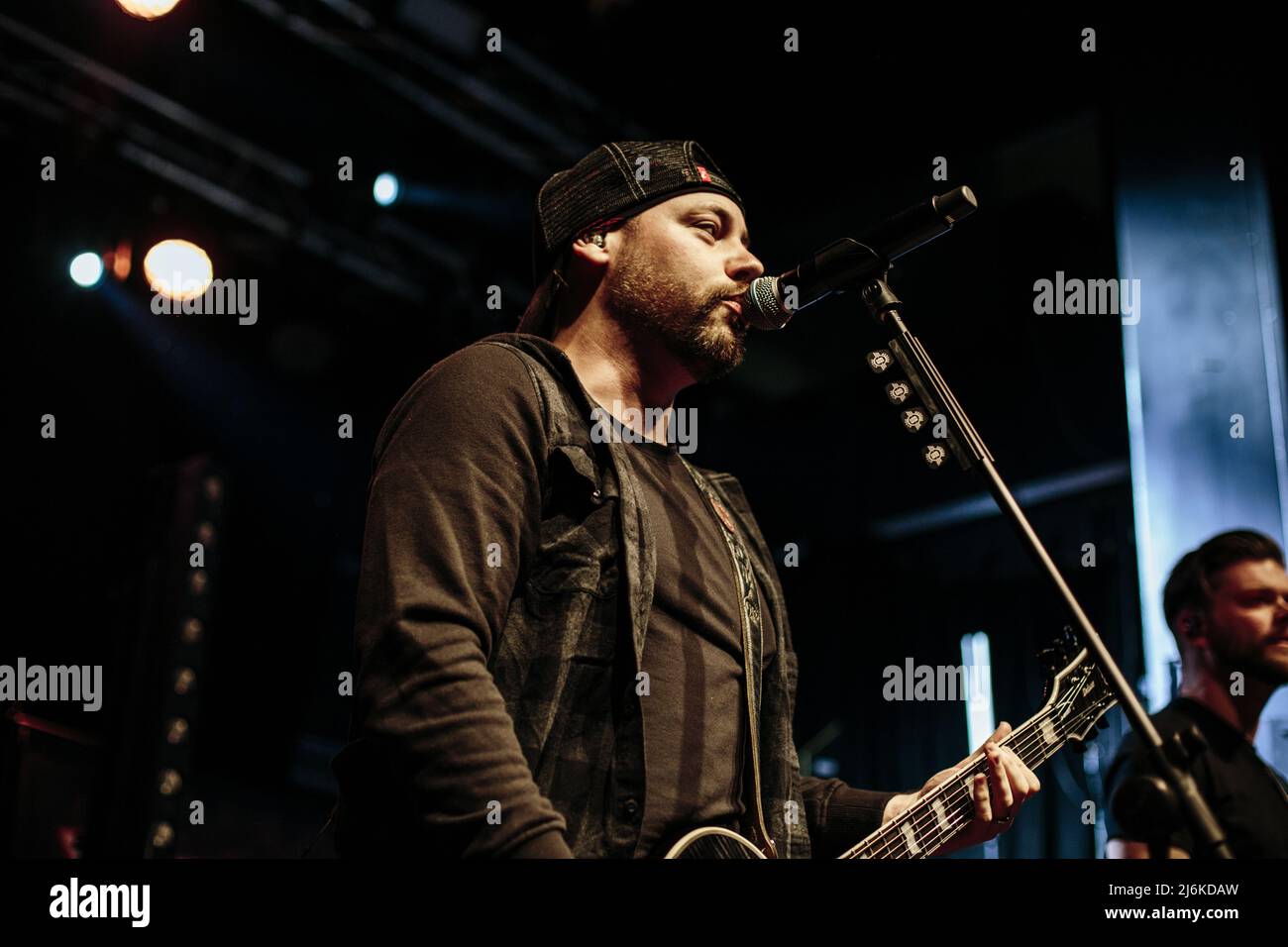 Stone broken band hi-res stock photography and images - Alamy