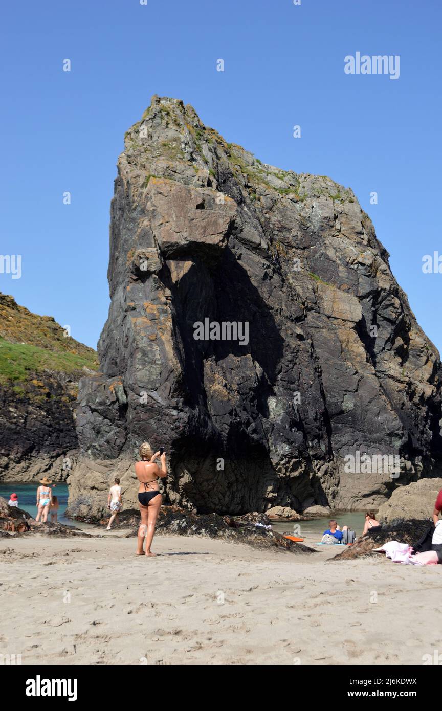 Kynance Cove, Cornwall - 20 July 202: Views of Kynance Cove Stock Photo ...