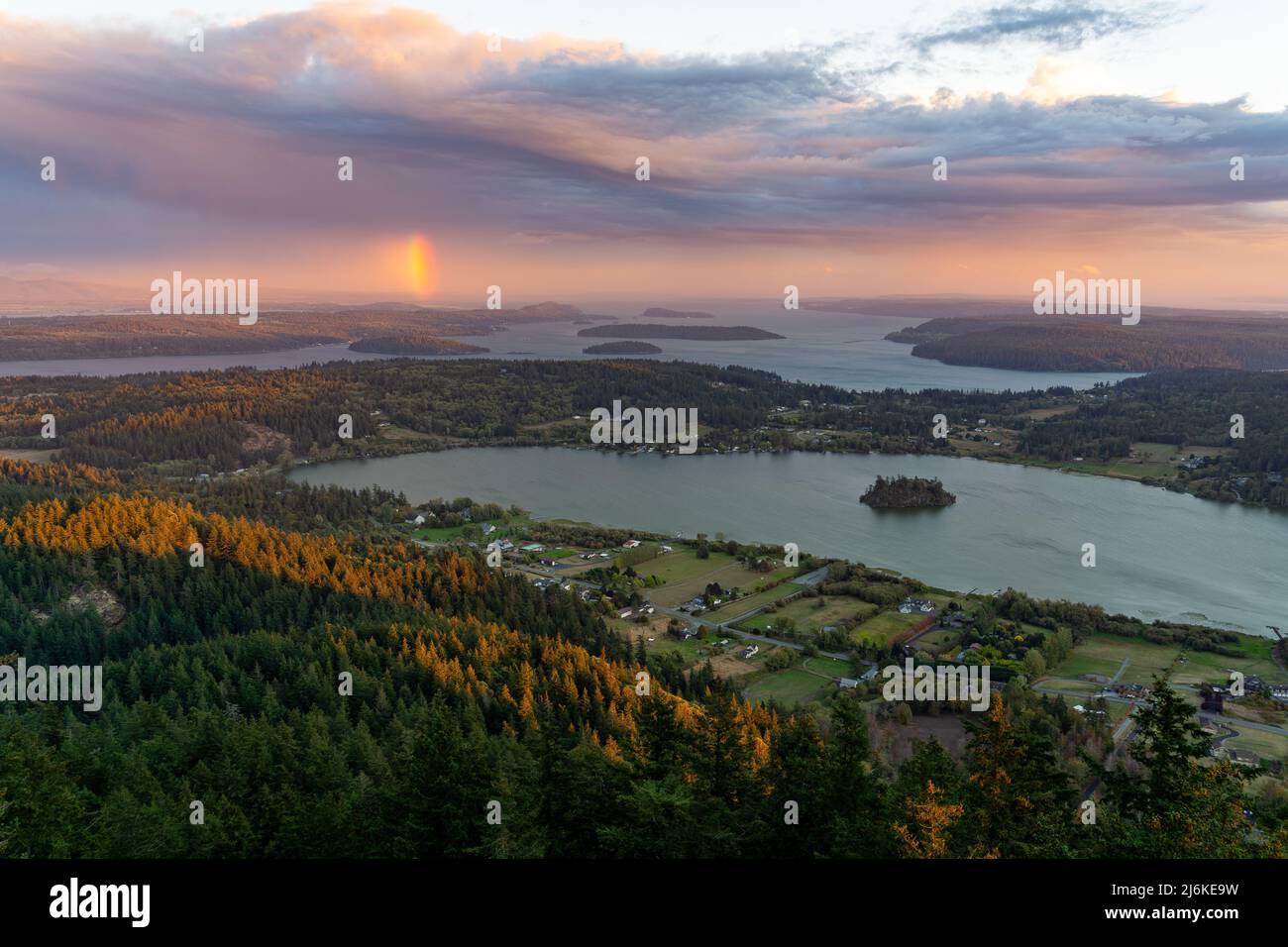 Mount Erie is the Tallest Peak in the Anacortes Region in Washington ...