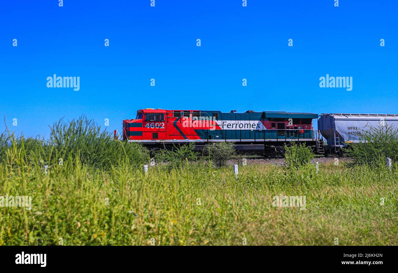 Carga del tren de carga hi-res stock photography and images - Alamy