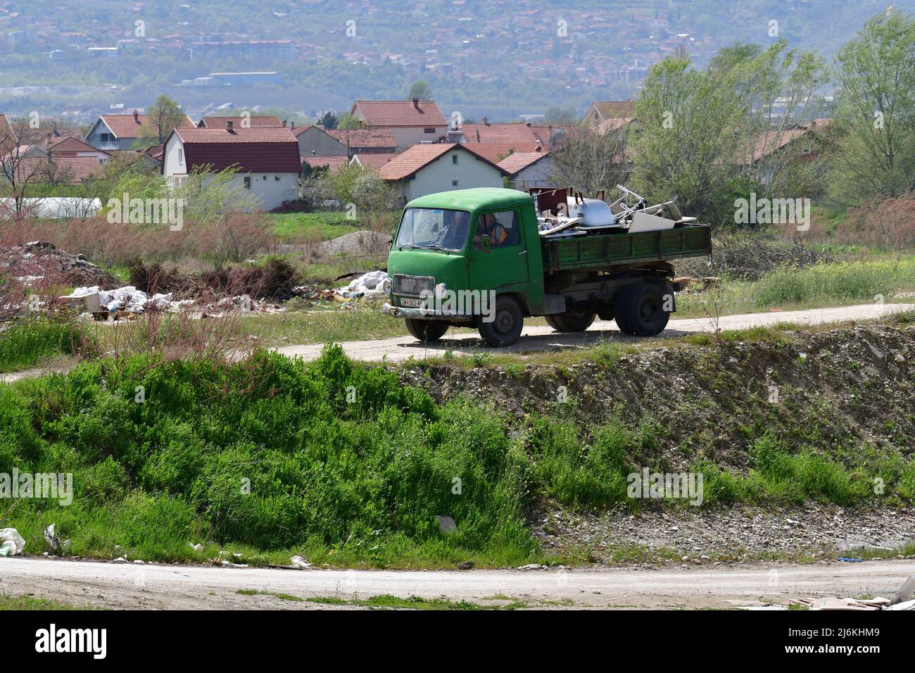 Scrap metal trailer recycling hi-res stock photography and images - Alamy