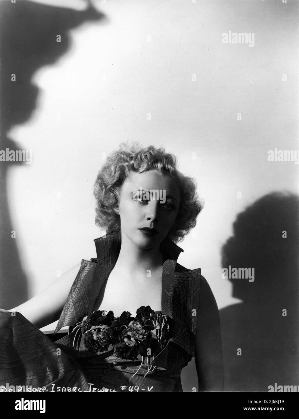 ISABEL JEWELL 1937 Portrait publicity for Columbia Pictures Stock Photo ...