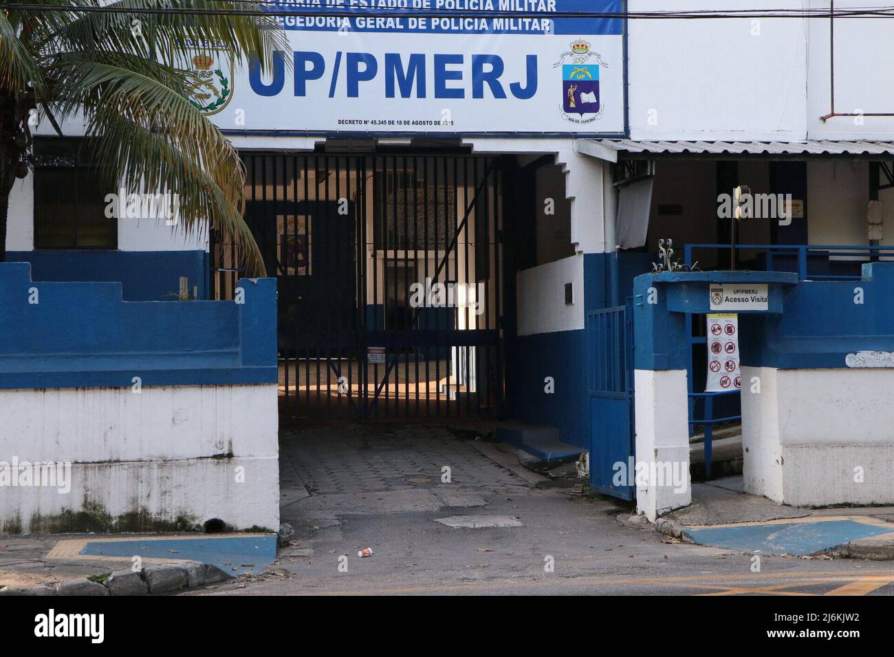 Inspection de prison hi-res stock photography and images - Alamy