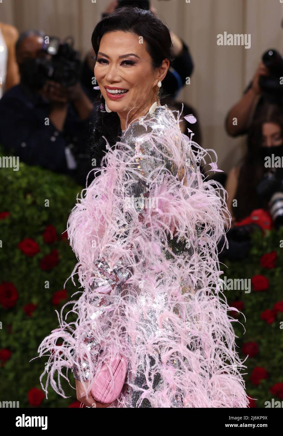 Wendi deng 2022 hi-res stock photography and images - Alamy