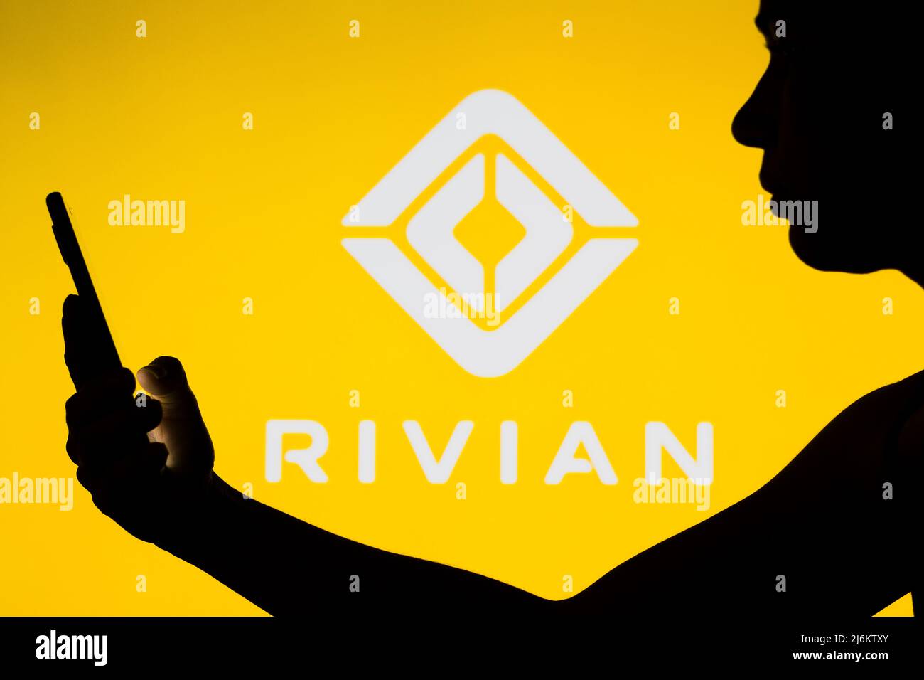 Rivian logo hi-res stock photography and images - Alamy