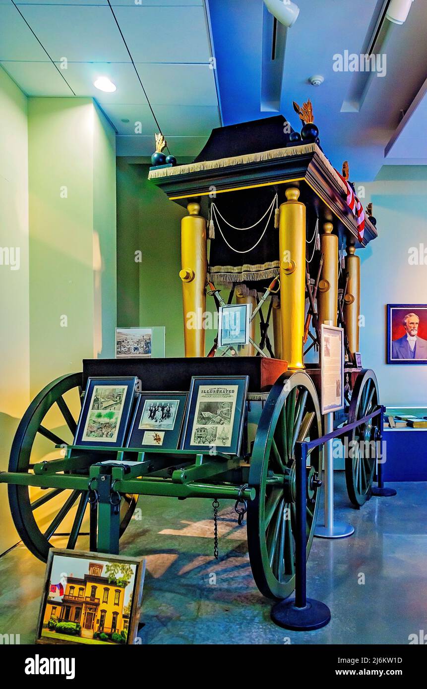 The catafalque, a funeral carriage used for Confederate President ...