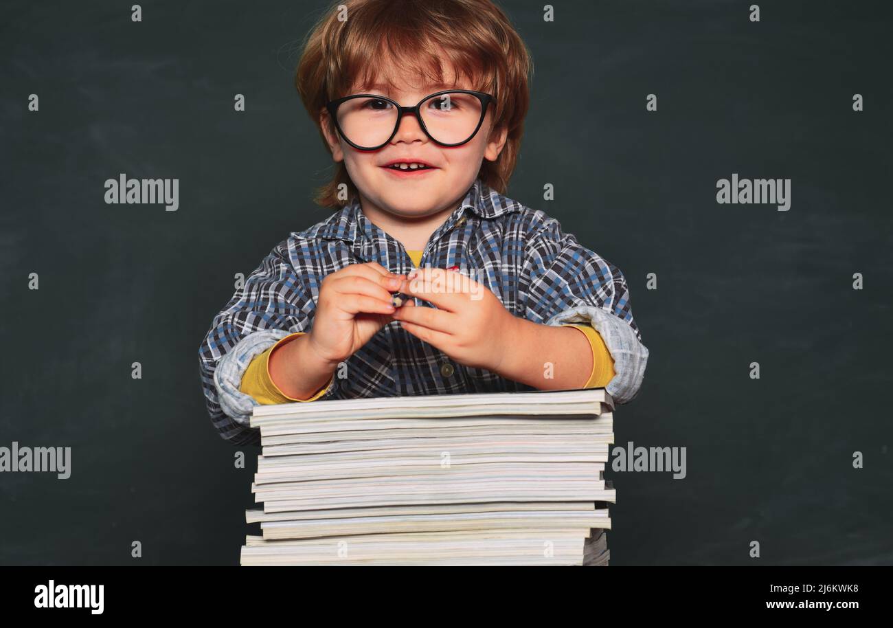 Educational process. Happy school kids. Preschooler. Ready for school ...