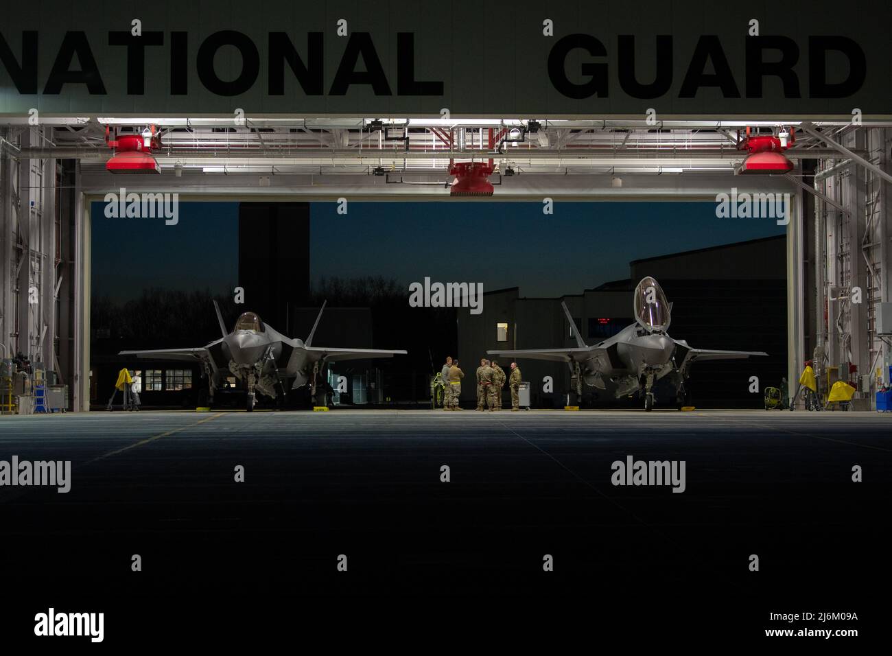 Crew chiefs and maintainers assigned to the 158th Fighter Wing, meet ...