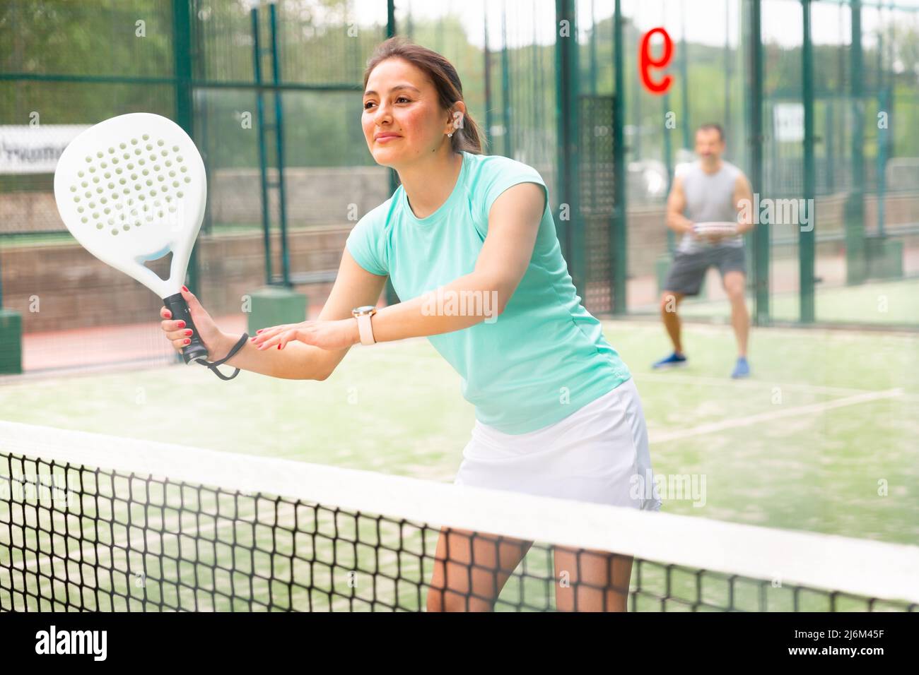 Padel tennis women hi-res stock photography and images - Alamy