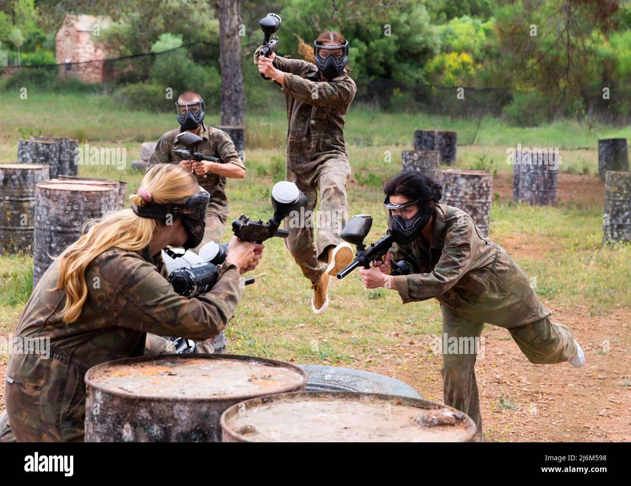 Opposing teams hi-res stock photography and images - Alamy