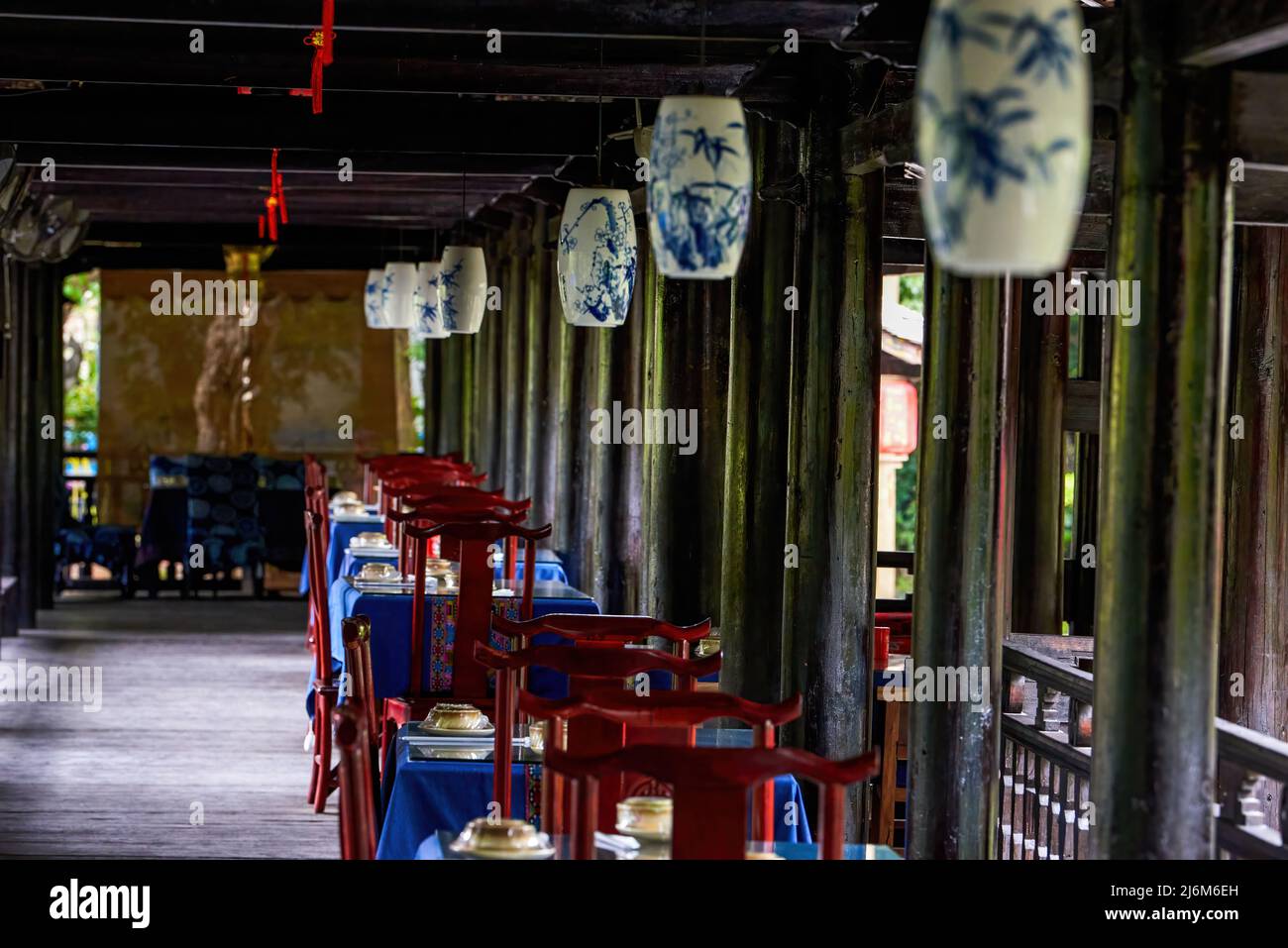 Chinese traditional style restaurant seating Stock Photo - Alamy