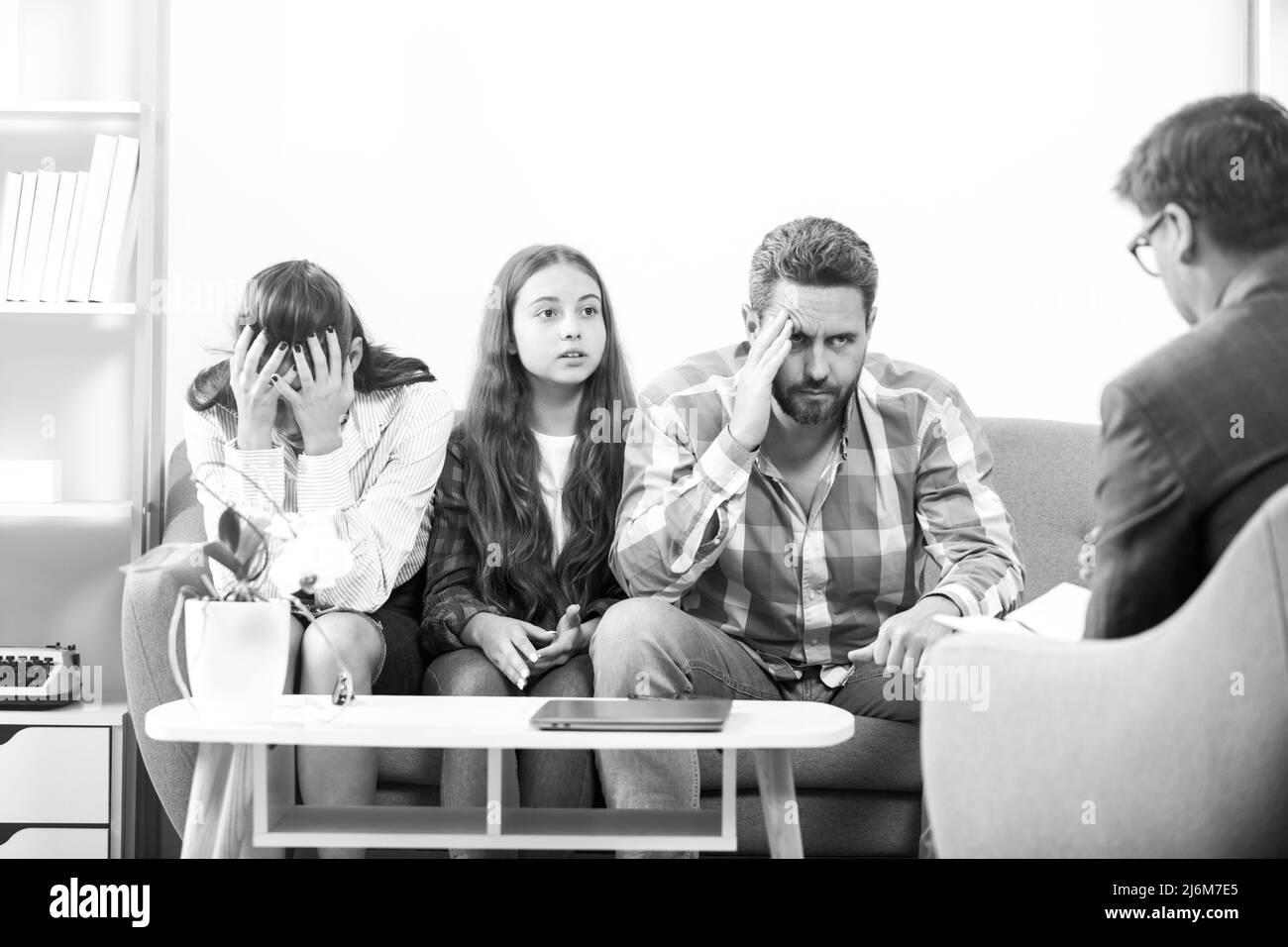 Family at psychology session. Psychological parents problem. Social ...