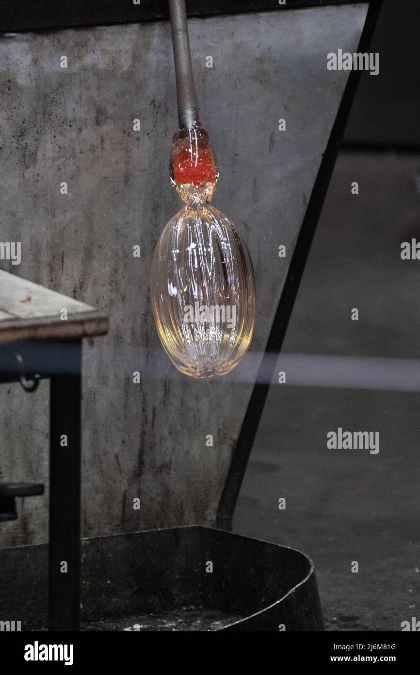 Glass blowing corning hi-res stock photography and images - Alamy