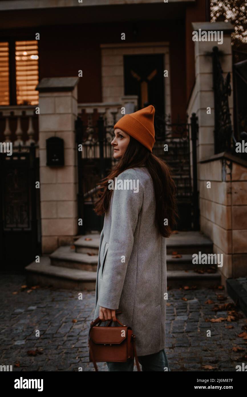 Alone woman minimalist house hi-res stock photography and images - Alamy