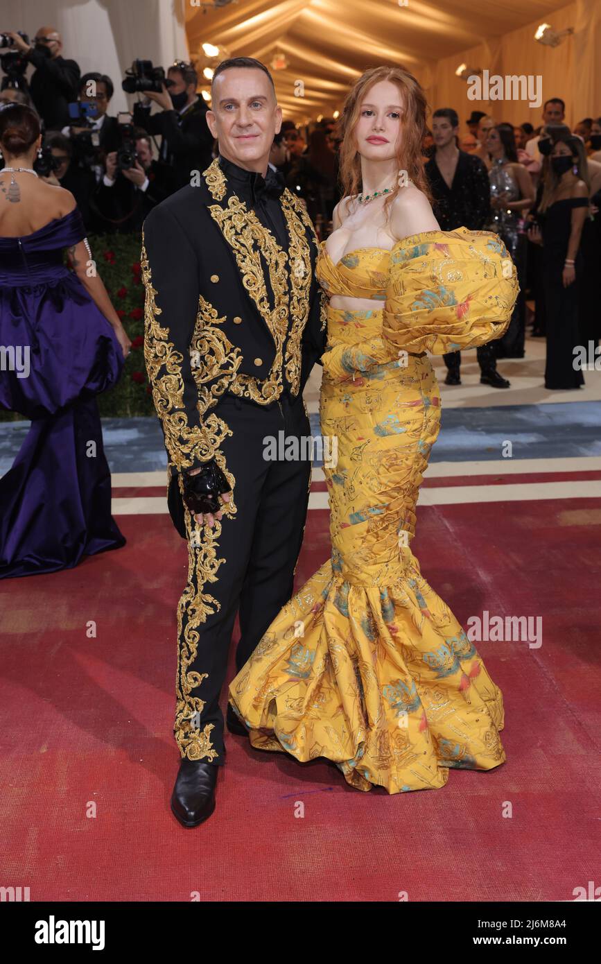 Madelaine petsch and jeremy scott hi-res stock photography and images ...