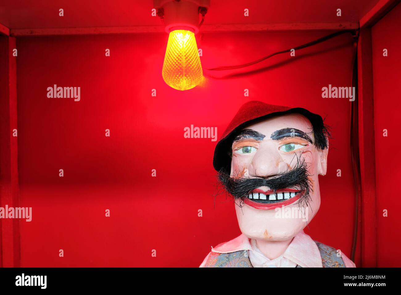 Old hand organ grinder hi-res stock photography and images - Alamy