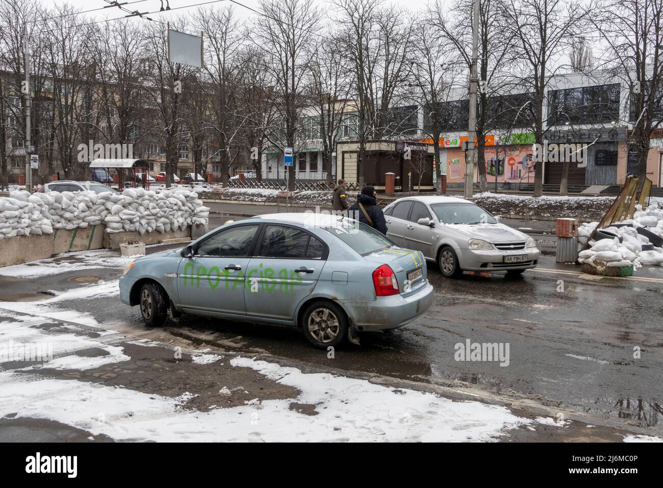 KYIV, UKRAINE 01 March. A roadblock is lined with sandbags in Protasiv ...