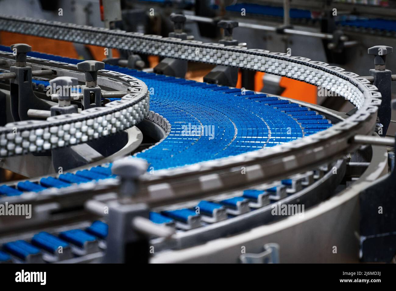 Empty conveyor belt production line hi-res stock photography and images - Alamy
