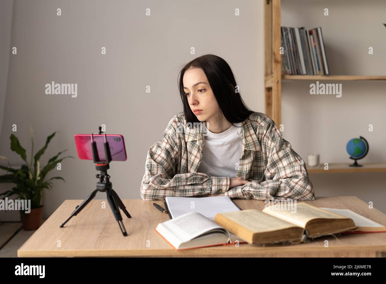 Remote lesson hi-res stock photography and images - Alamy