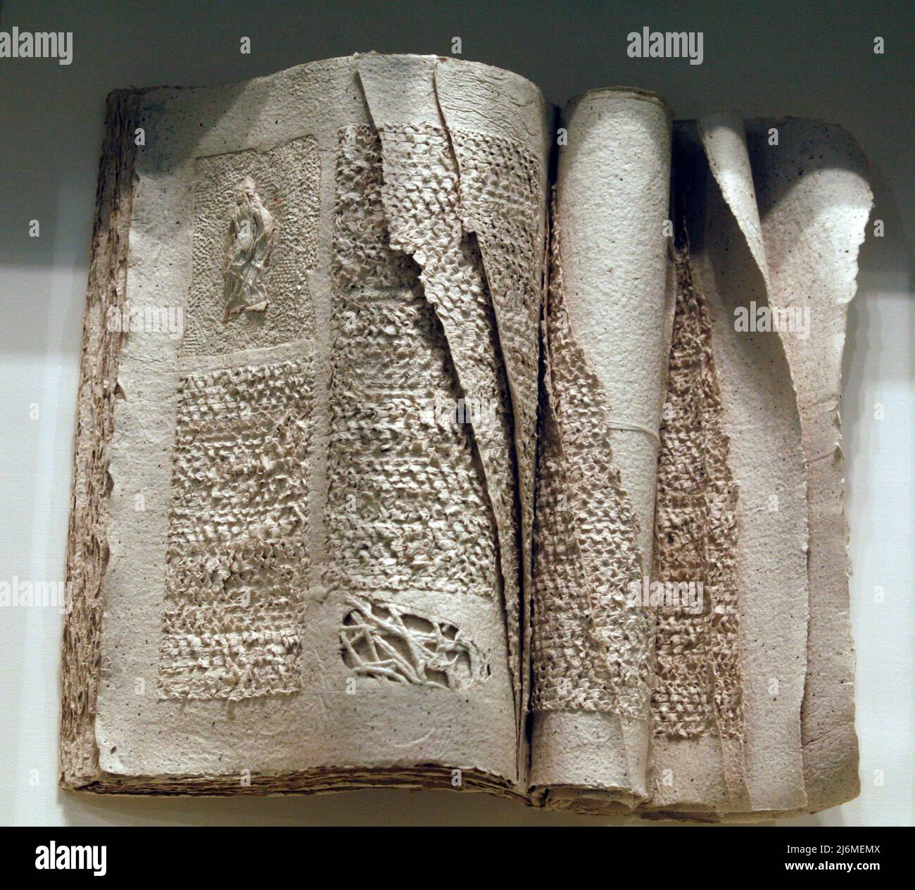 Carta riciclata hi-res stock photography and images - Alamy