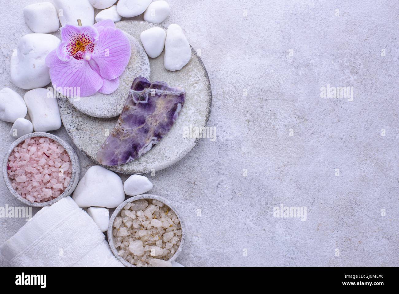Spa concept. Natural beauty cosmetics Stock Photo - Alamy