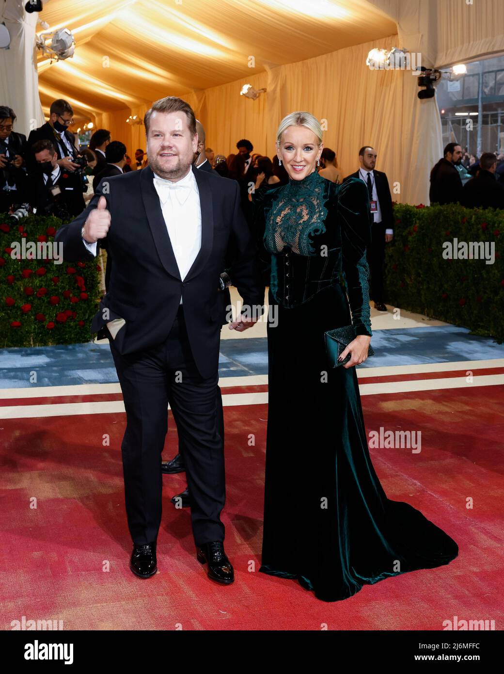 Costume institute gala julia hi-res stock photography and images - Alamy