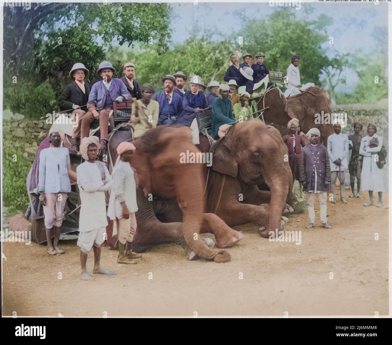 Indians riding elephants Stock Photo - Alamy
