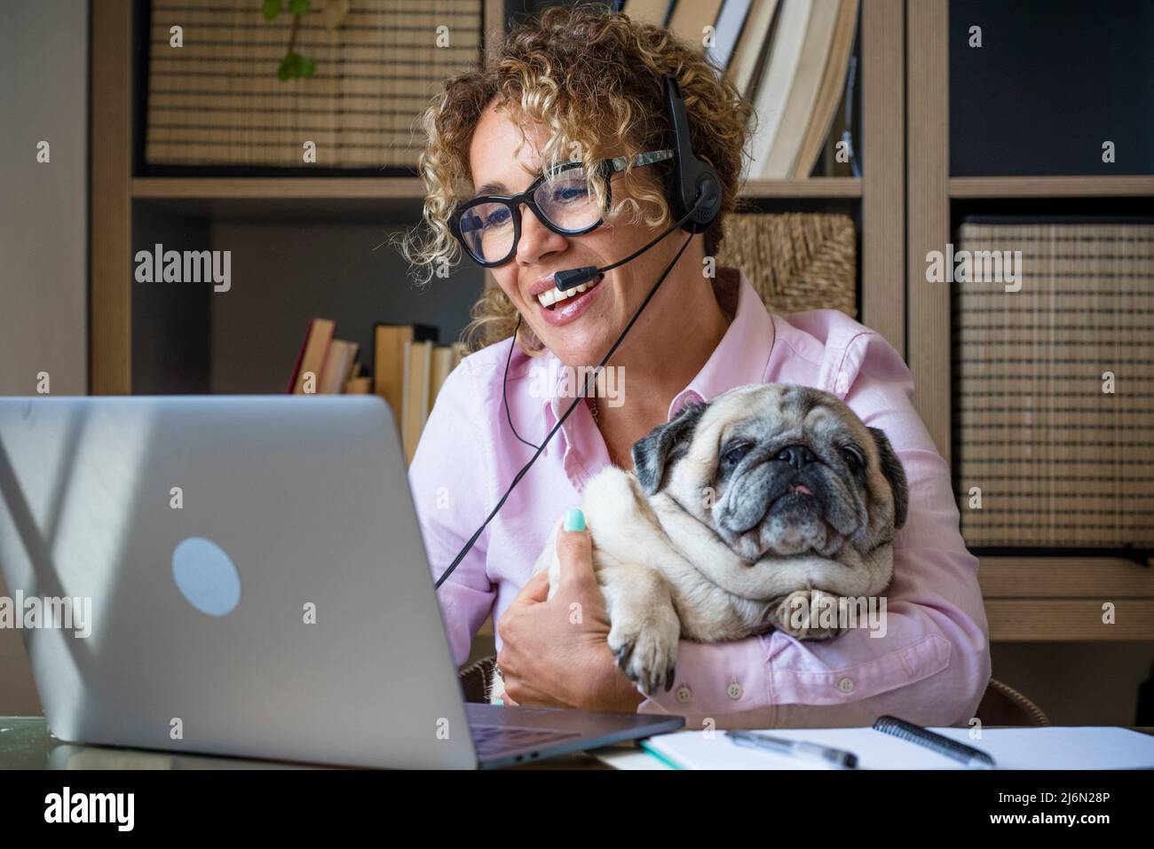 Video conference call hi-res stock photography and images - Alamy