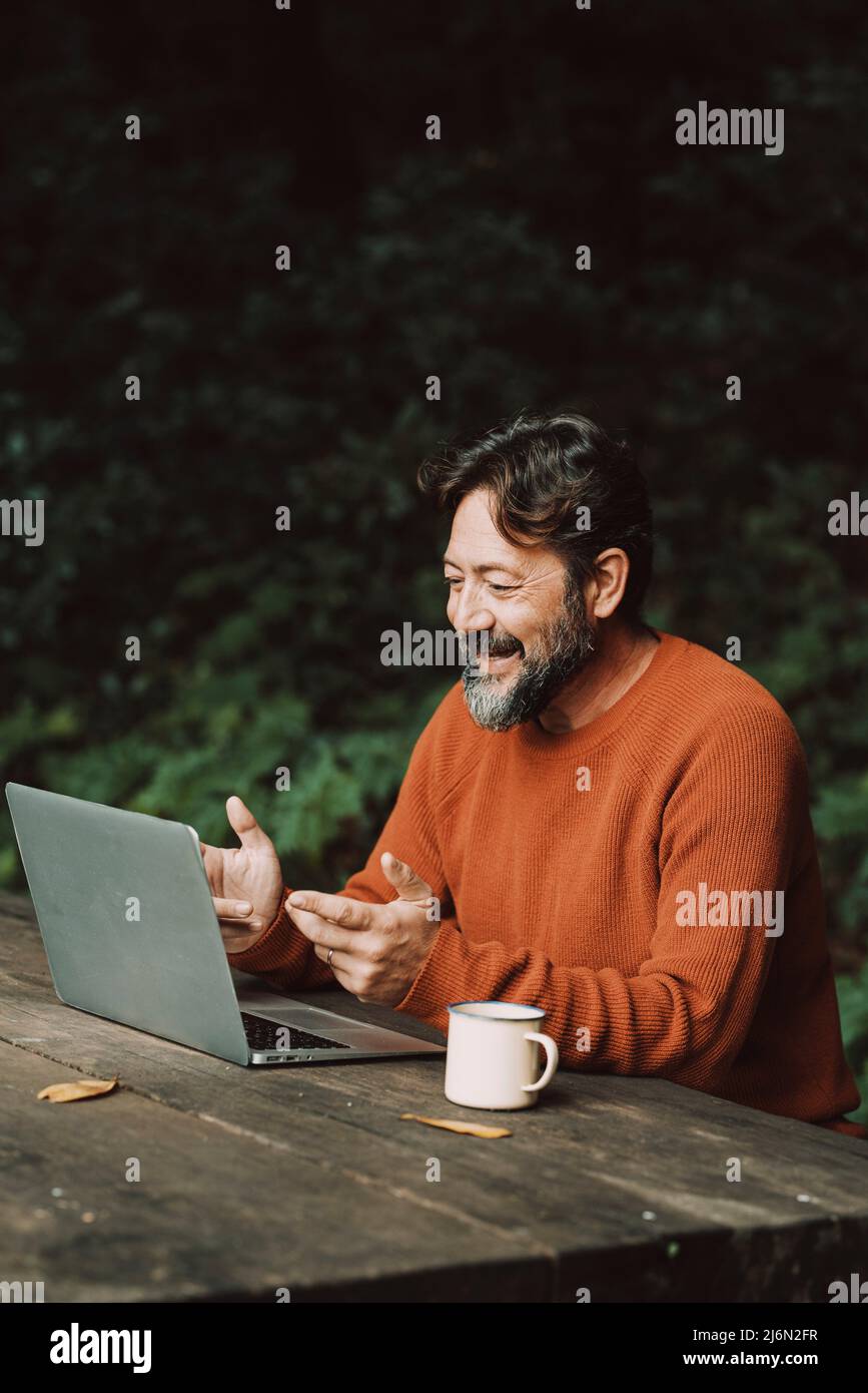 Work everywhere hi-res stock photography and images - Alamy