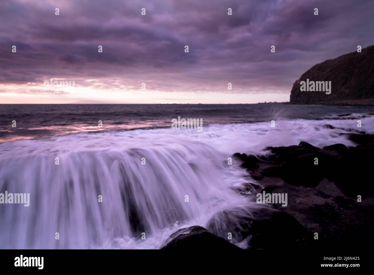 Sunset sky sun horizon ocean cloud coast hi-res stock photography and ...