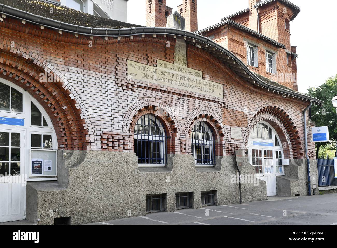 Butte aux Cailles Swimming Pool - Paris - France Stock Photo - Alamy
