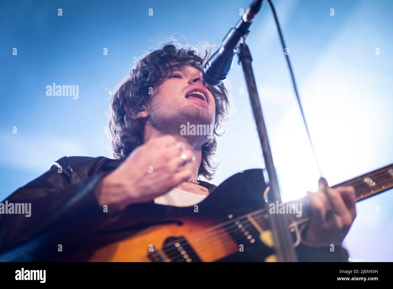 Inhaler band hi-res stock photography and images - Alamy