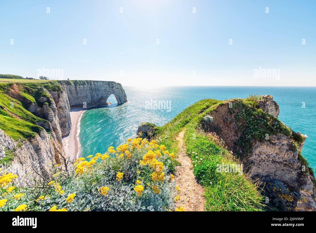 Etretat cliff france hi-res stock photography and images - Alamy