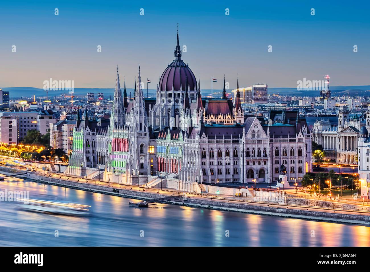Architecture symbol budapest hi-res stock photography and images - Alamy
