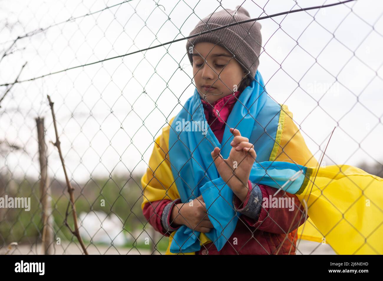 little girl immigrant from ukraine Stock Photo - Alamy