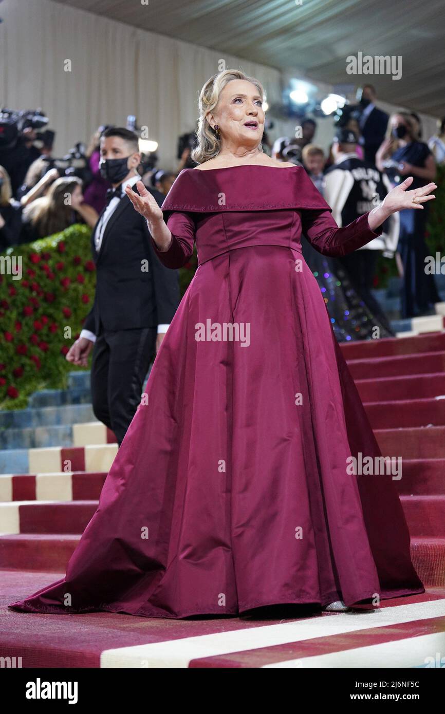 New York, NY, USA. 2nd May, 2022. Hillary Clinton at arrivals for Met ...