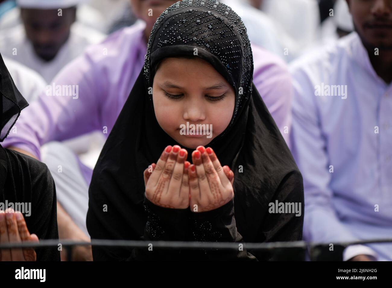 Muslim Girl Child Praying