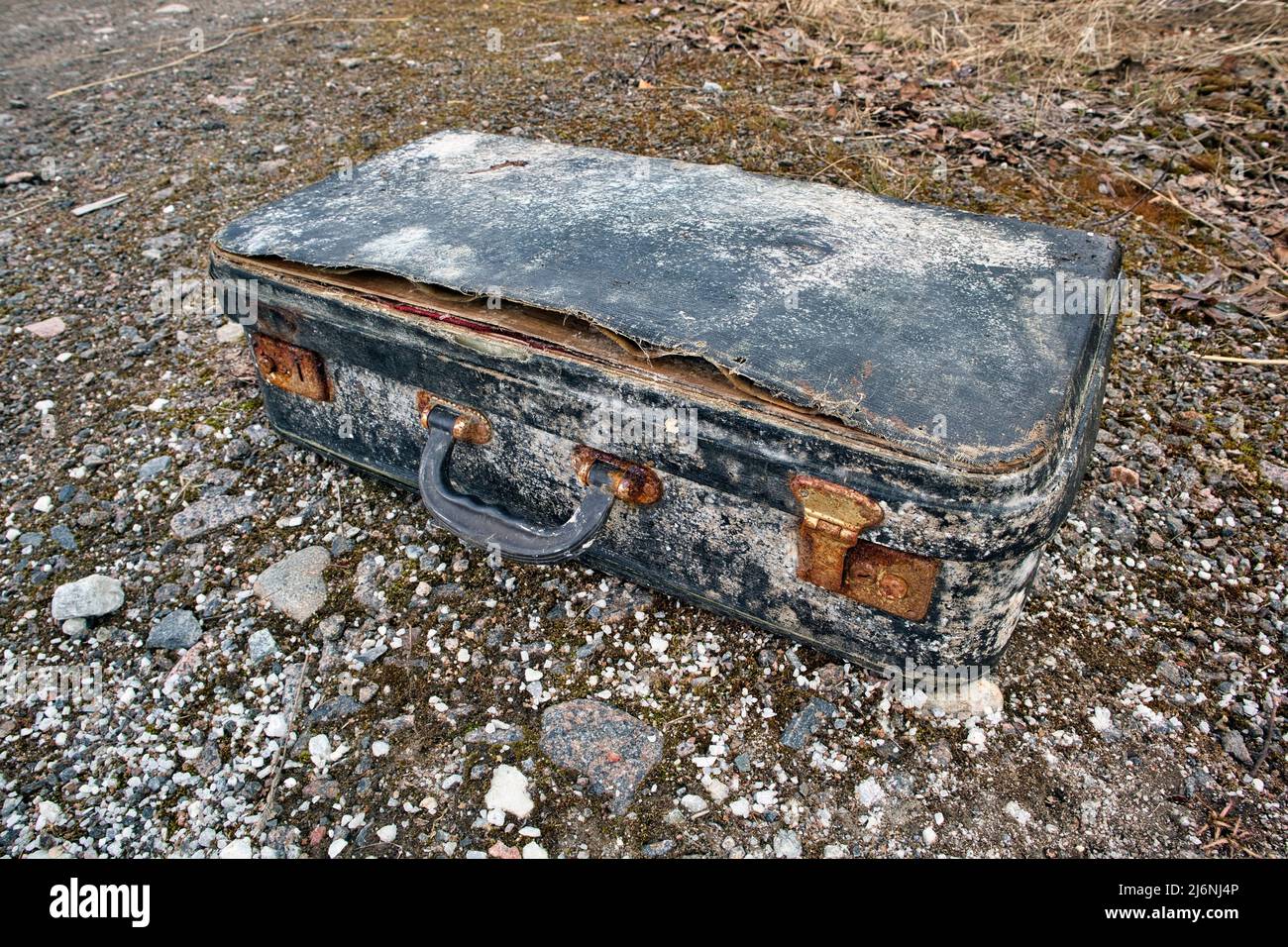 Old worn suitcase handle hi-res stock photography and images - Alamy