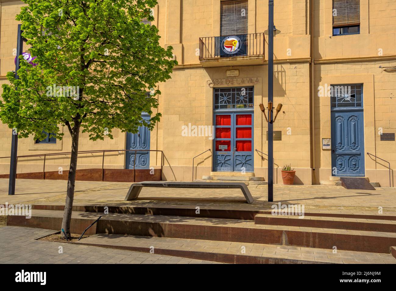 árbol del pueblo hi-res stock photography and images - Alamy