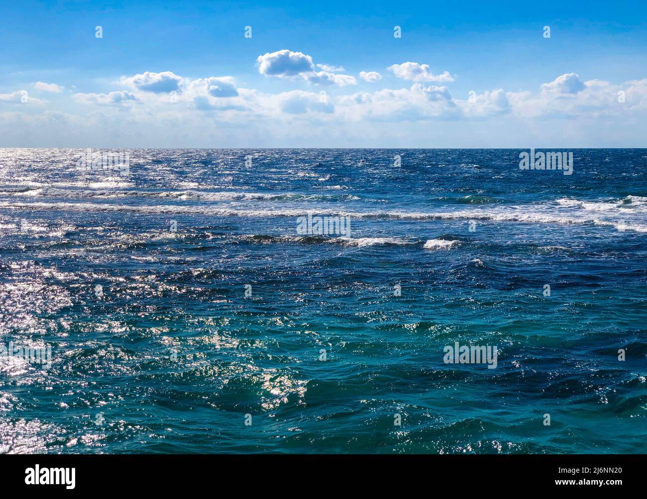 Air waves hi-res stock photography and images - Alamy