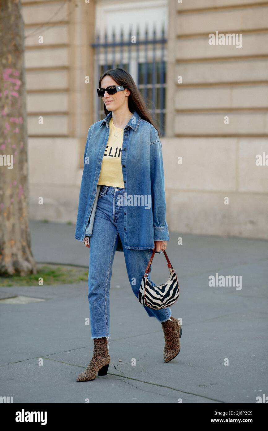 Street style, Astrid Boutrot arriving at Sacai Fall-Winter 2022-2023 ...